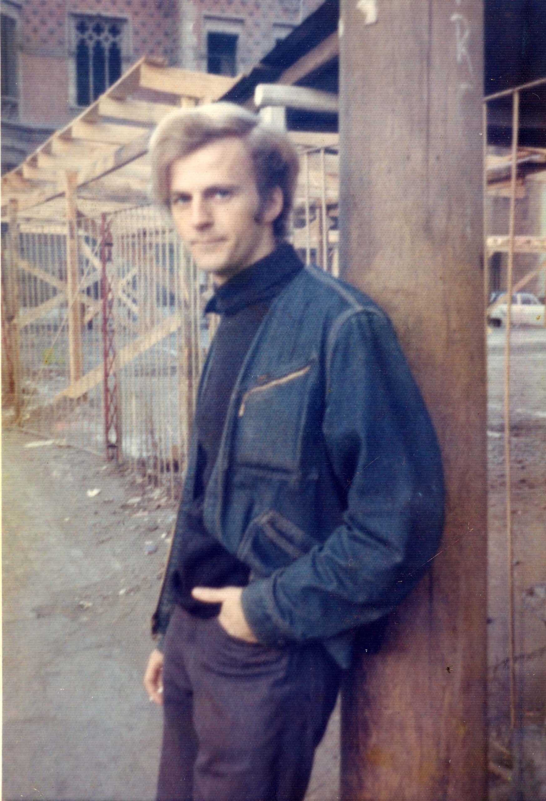 Voz IX: ‘I watched as bonfires of books and papers were burned’ | Latin ...