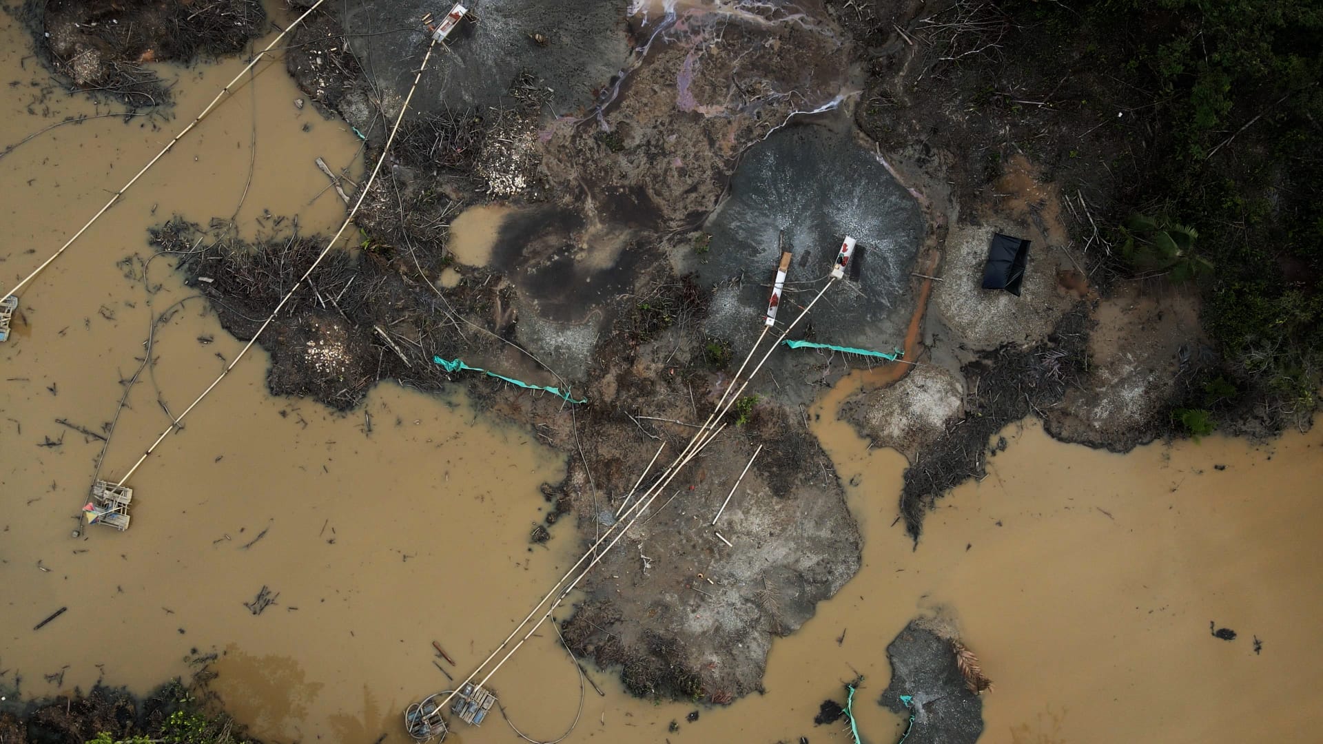 Art Against Extraction: ATRATO by Juan Covelli | Latin America Bureau